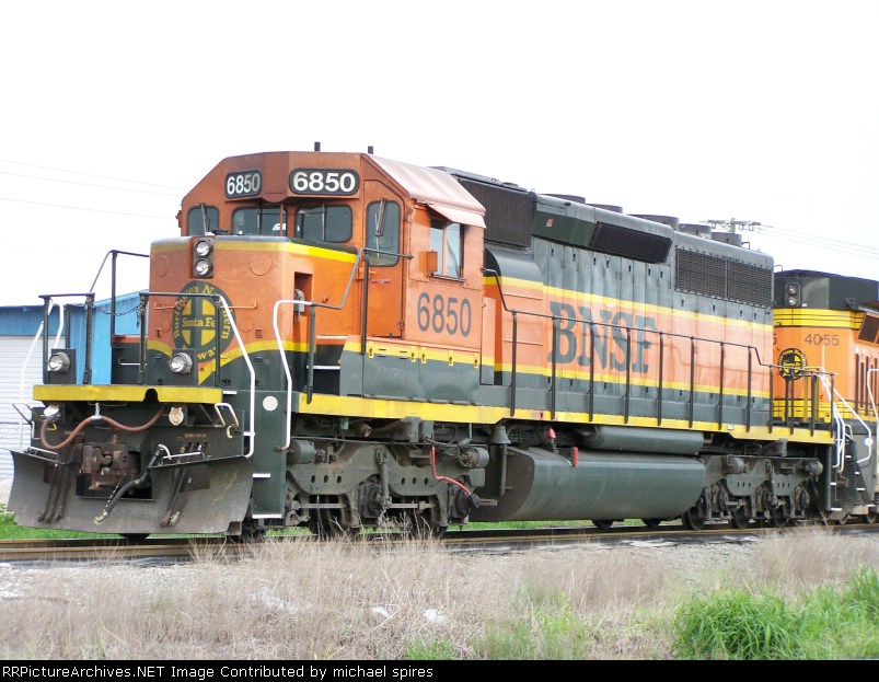 BNSF 6850